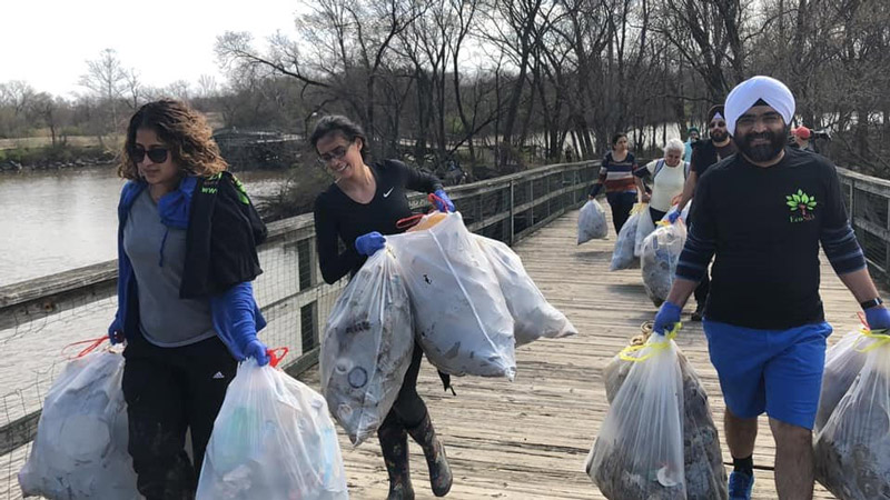 Washington Sikhs clean up river to mark 550th birth anniversary of Guru ...